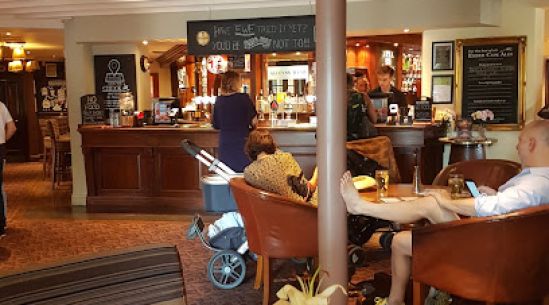 The Alleyn's Head Pub at Park Hall Rd reviews in London, Greater London