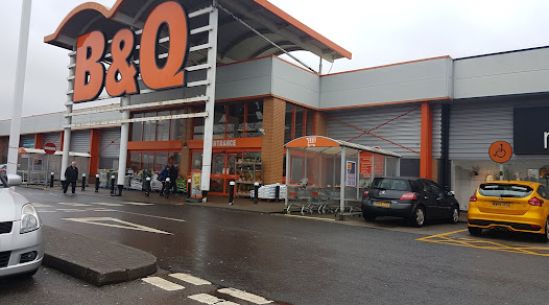 B&Q Ashton-Under-Lyne Home Improvement Store at Snipe Retail Park ...