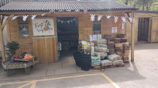 Albion Farm Shop & Cafe at Oldham Rd reviews in Saddleworth, North West ...