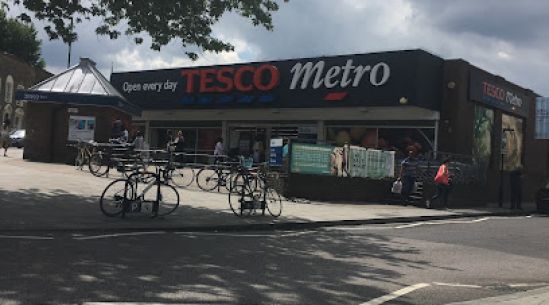 Tesco Metro Supermarket at 180 Well St reviews in London, Greater London