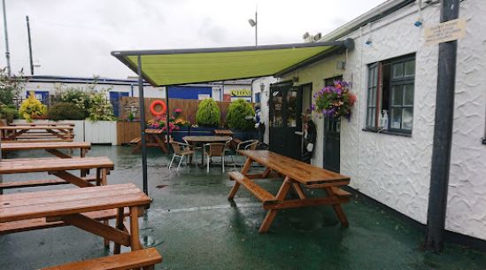 The Long Bar Pub at 10 Sandbank Rd reviews in Abergele, Wales