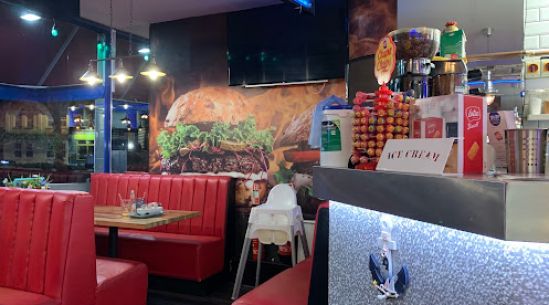 New Gees Grill Restaurant at Oatsheaf Parade reviews in Fleet, South ...