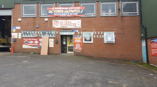Howdens - Leyton Kitchen Furniture Store at Orient Industrial Park ...