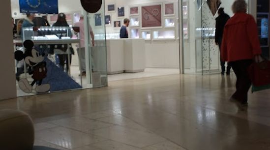 Pandora Bluewater Lower Thames Jewelry Store at Lower Thames Walk ...