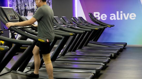 Mile End Park Leisure Centre and Stadium at 190 Burdett Rd reviews in ...
